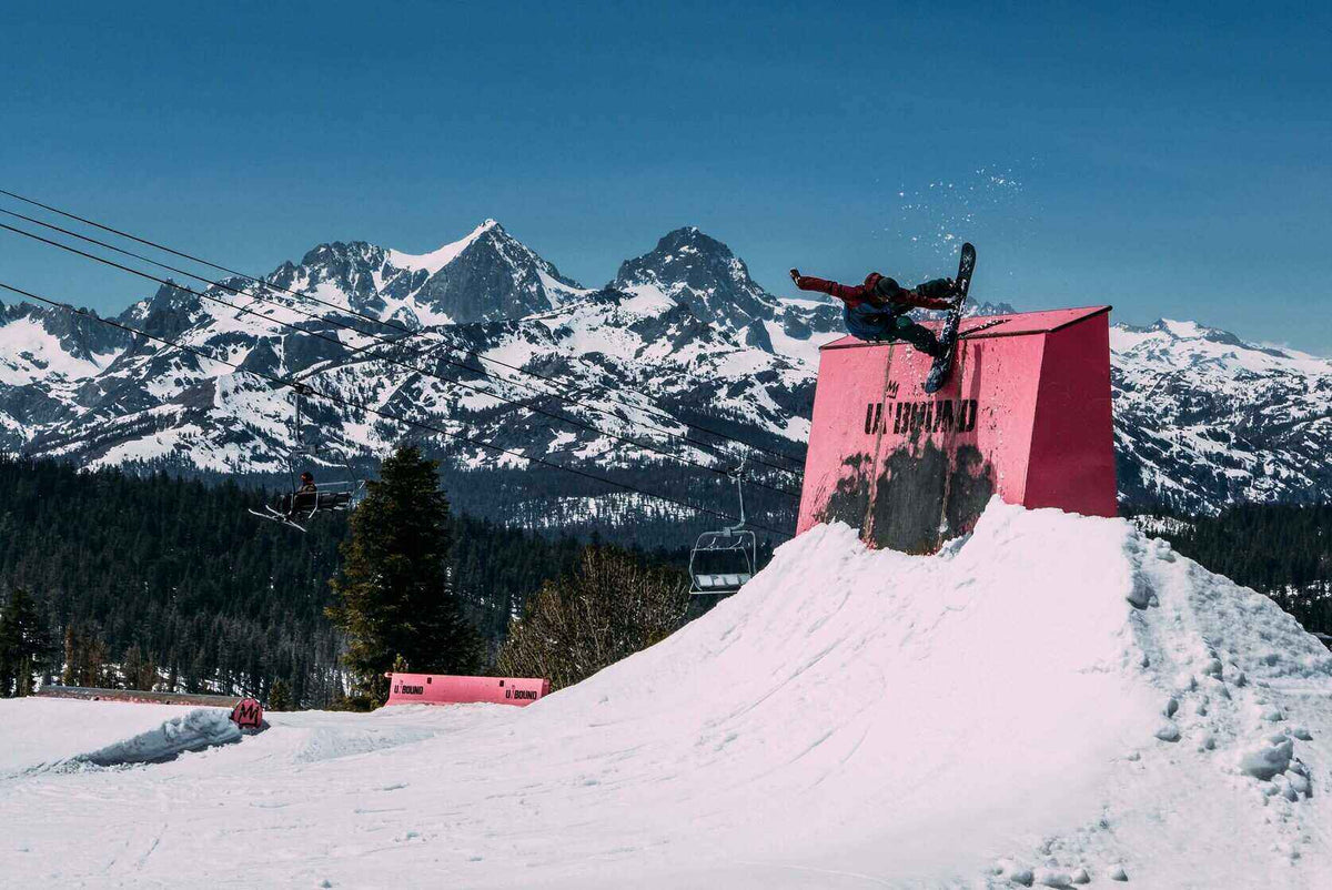 Best Snowboard Parks Around the World to Do Tricks [Tested by our team]